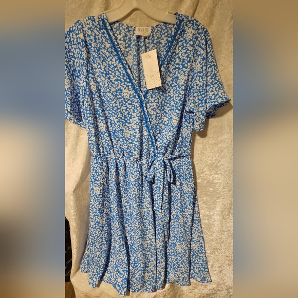 Sienna Sky | Dresses | Sienna Sky Blue And White Floral Wrap Dress New ...